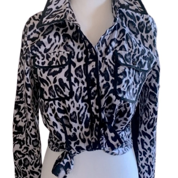 Jones New York | Tops | Jones New York Ladies Animal Print Black White ...
